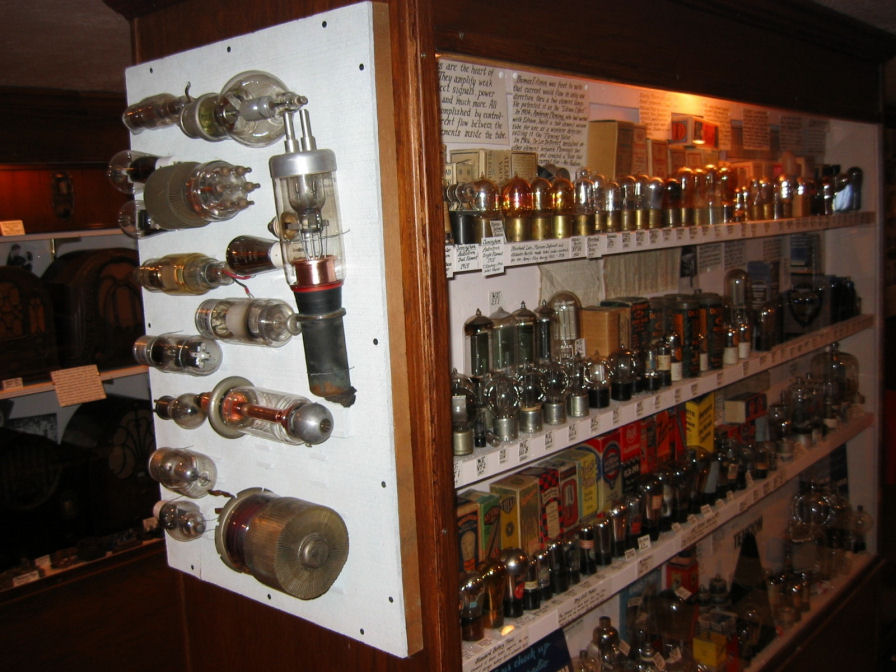 museums_HistoricRadios