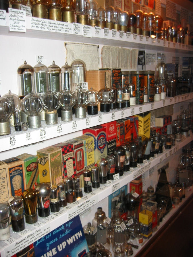 museums_HistoricRadios