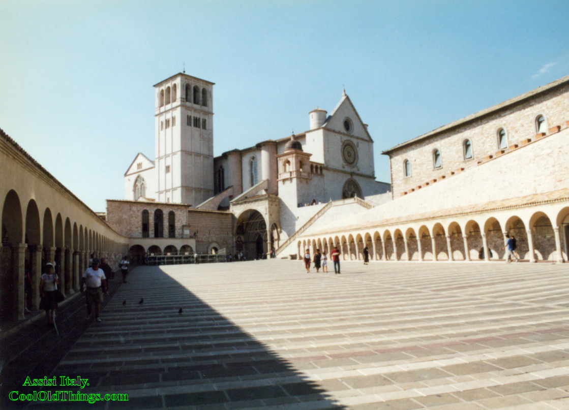 buildings_IT_Assisi